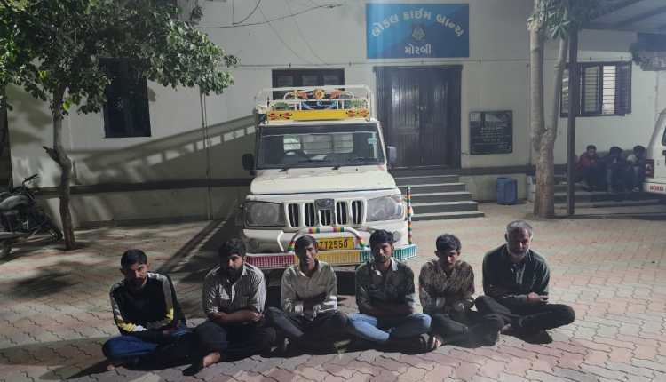 HALVAD:હળવદના સુસવાવ ગામેથી ખેડૂતોની મોટર ચોરી કરતી ગેંગના ત્રણ શખ્સો ...